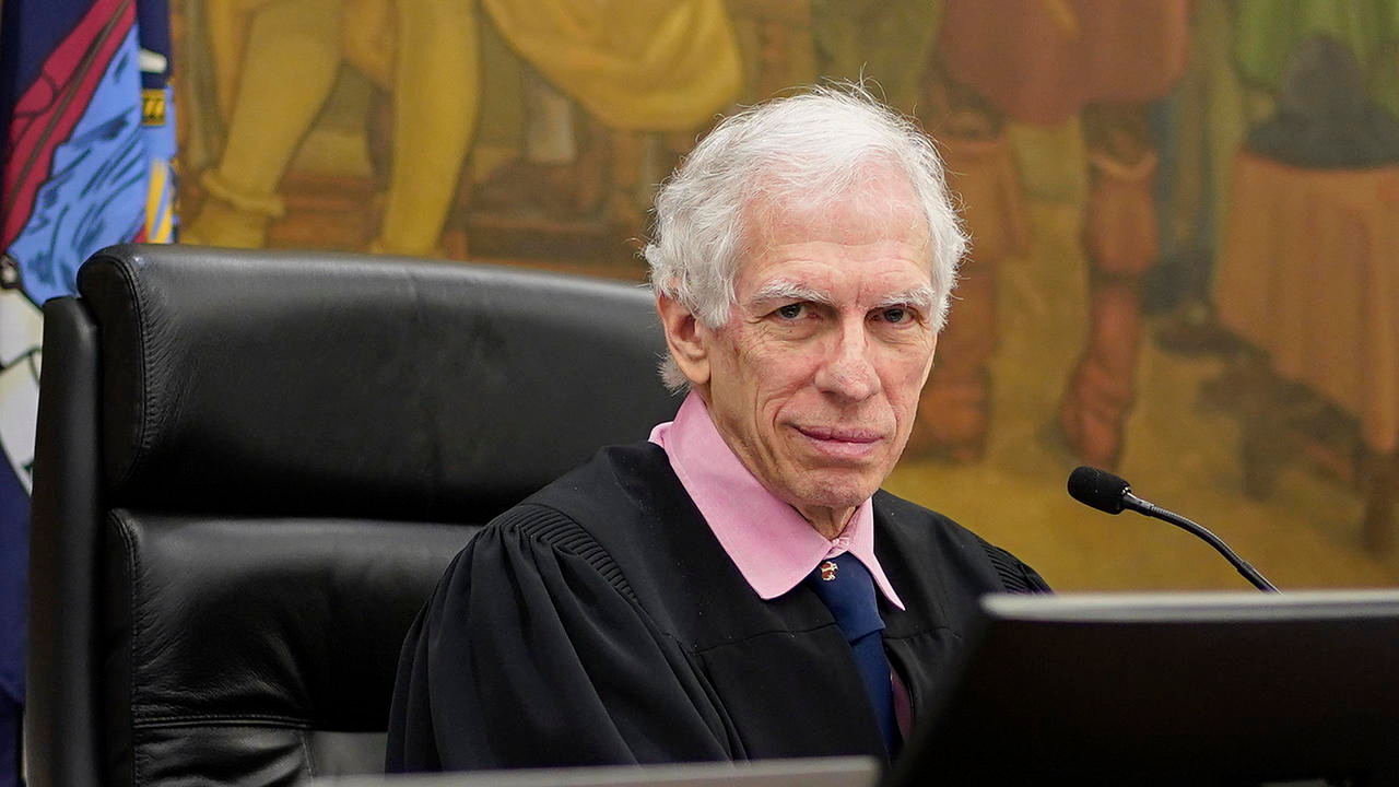 Judge fines Trump $5,000 after threatening prison for gag order ...
