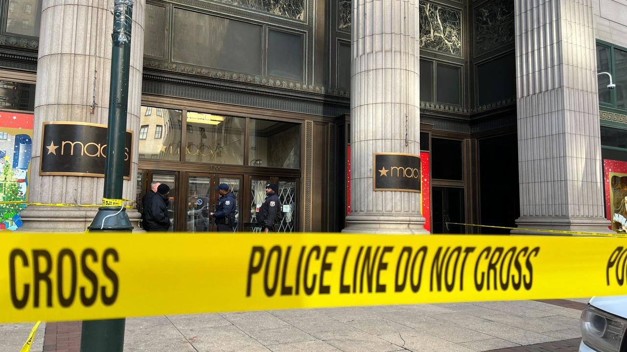 1 killed in double stabbing at Macy's in Philadelphia; man arrested at SEPTA station - McKoysNews